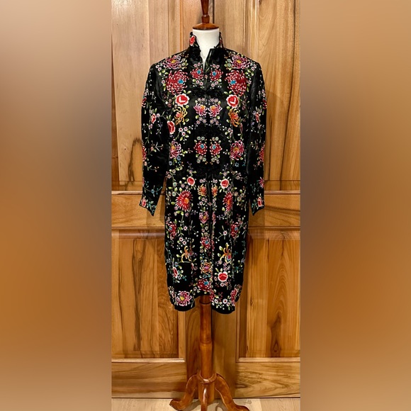 Jackets & Coats | Vintage Embroidered Silky Jacket Absolutely Stunning ...